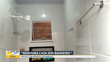 Vídeo Projeto Social Constroi Banheiros Em Casas De Famílias Em