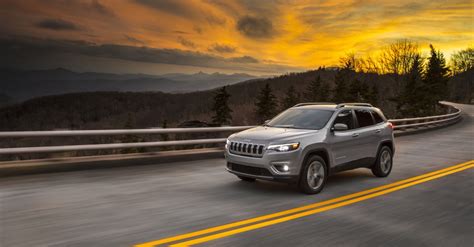 Jeep Cherokee Технически характеристики Разход на гориво Размери