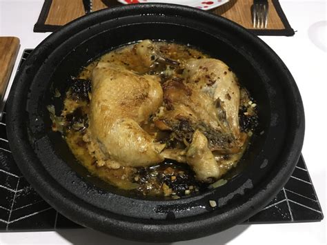 Recette Tajine De Poulet Aux Pruneaux Et Aux Amandes Aux Délices De Lucie