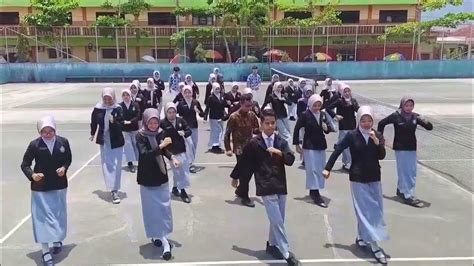 Senam Kopassus Smk 1 Muhiba Youtube