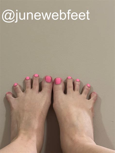 These Toes Belong In Your Mouth 😈 Refptoespreads