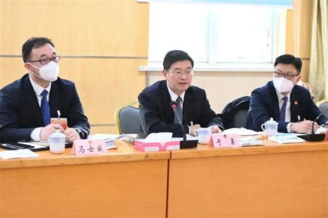 于勇参加代表团审议和政协委员分组讨论：踔厉奋发，为实现中国式现代化提供静安智慧澎湃号·政务澎湃新闻 The Paper