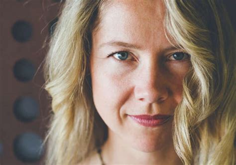 People Who Had No Friends Growing Up Often Develop These 12 Personality