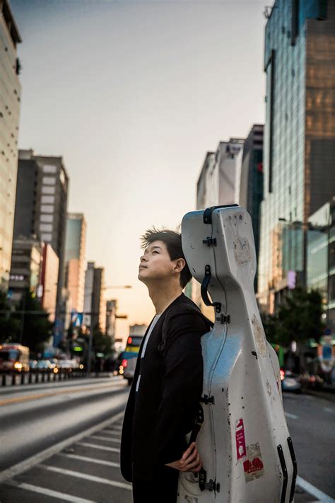 특별기획 클래식 음악가들 유튜브에서 새로운 길을 찾다2음악 연주로 만나는 유튜버 세상 서울대학교 아시아연구소 아시아 브리프