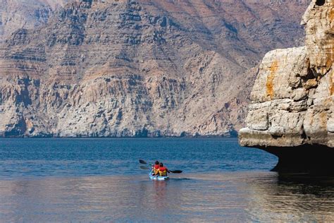 موظفو فندق أتانا خصب نكتسب خبرات كبيرة من تعاملنا مع النزلاء جريدة وجهات