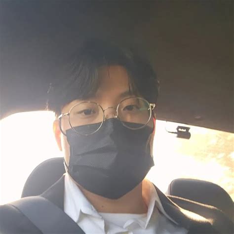1111yong • Threads Say More