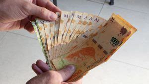 Bajó la tasa de interés de los plazos fijos Cuánto ganas si depositas