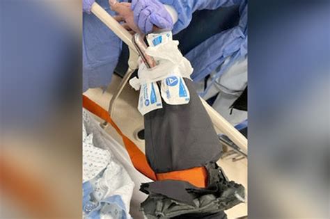 Nypd Officer Lin Zhen Stabbed On Christmas Eve Visited By Mayor Adams