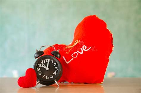 Love Clock Vintage Tone Timed 10 O Clock Time Of Sweet Loving Past