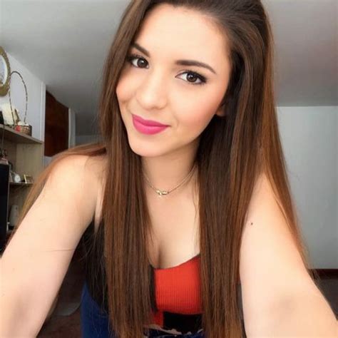 Laura Sophia • Instagram Photos And Videos Hliie