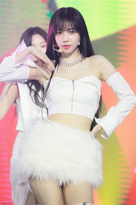Aespas Karina Goes Viral For Her Hourglass Figure Koreaboo