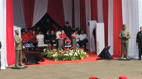 Gelar Upacara Hut Ri Ke 79 Di Dpp Pdip Megawati Sebut Konstitusi Kini