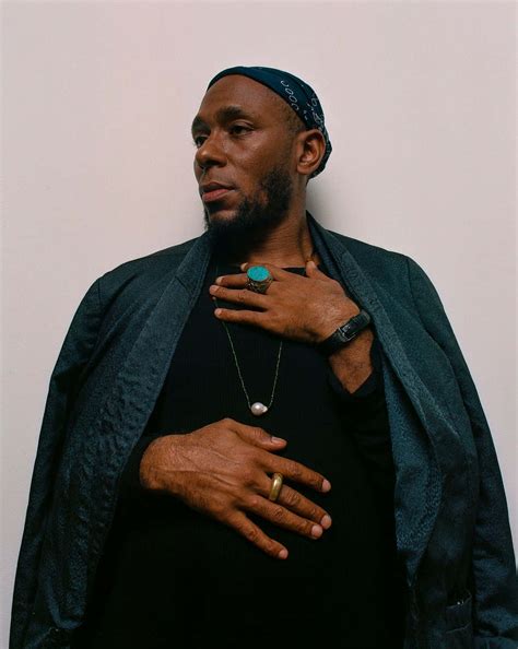 Download Innovative Hip Hop Artist Yasiin Bey Wallpaper