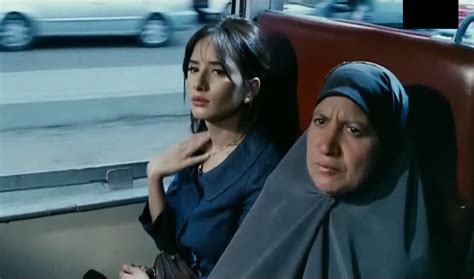صورة 364 من فيلم بنتين من مصر الدهليز قاعدة بيانات الفن العربي