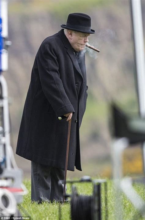 傳記片《邱吉爾》首曝劇照 每日頭條