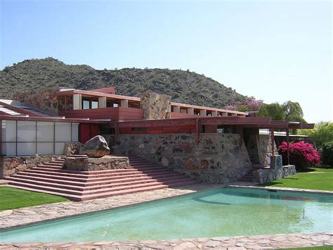 Frank Lloyd Wrights Organic Architecture Green Design Before Its Time