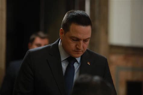 MINISTAR PROSVJETE SRBIJE PODNIO OSTAVKU Obrazloženje ostvake