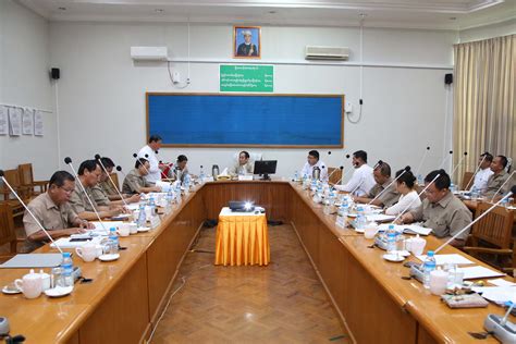 ဒုတိယဝန်ကြီး ဦးမြင့်စိုး တပ်ကုန်းမြို့နယ် ရှားတောကျေးရွာ ဝါစိုက်တောင