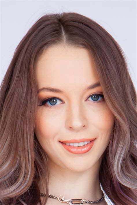 Lily Larimar Profile Images — The Movie Database Tmdb