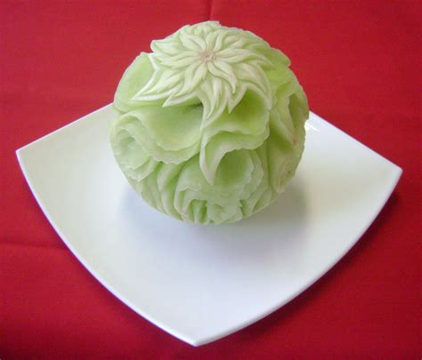 Thot Kinji Fruit Carving En Melon Honey Dew Nuevas Aplicaciones Onduladas