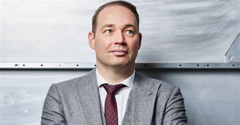 Industriemagazin Hammerer Aluminium Rob Van Gils Der Hai Man Rob