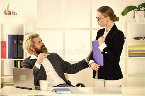Build Career Couple In Office Distribute Obligations And Organize
