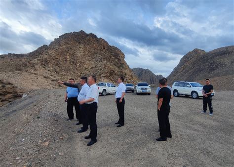 阿拉善盟行政公署 部门动态 盟委委员、副盟长孟和实地调研推进蚕特拉煤矿生态环境保护治理工作