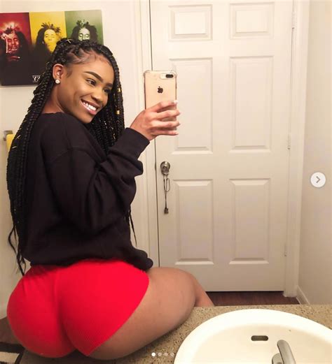Instagram Model 2 Shesfreaky