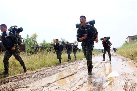 棗莊武警征戰魔鬼周 10公里強行軍抗襲擾鍛造特戰尖兵 每日頭條