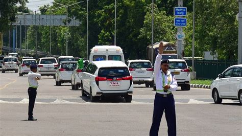 Traffic Police Issued Challans To 985451 Vehicles In Year 2024 In