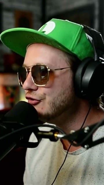 Pennywise Plays Warzone Warzone Cod Youtube