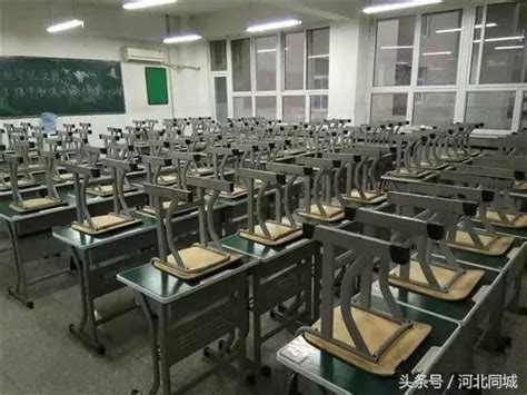 邯鄲一中高三畢業生文明離校 回饋母校6000餘冊書籍 每日頭條
