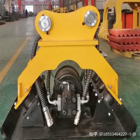 挖机用液压夯实器 平板振动夯实器 液压地基坡面工地打夯机 知乎