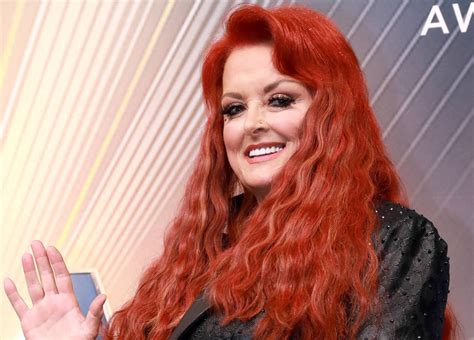 Wynonna Judd Responds To Fan Concern Over Bizarre Cma Performance