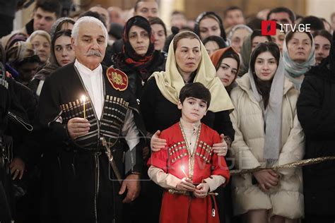 საშობაო ლიტურგია სამების საკათედრო ტაძარში [ფოტო] 1tv