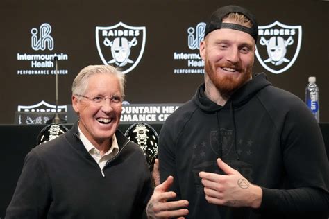 Pete Carroll Hilariously Responds To Marshawn Lynch After Crashing The