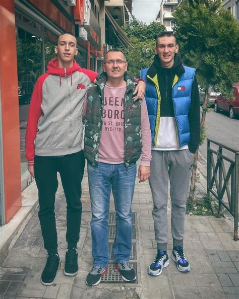 Aleksej Pokusevski Net Worth Injury Girlfriend And More Players Bio