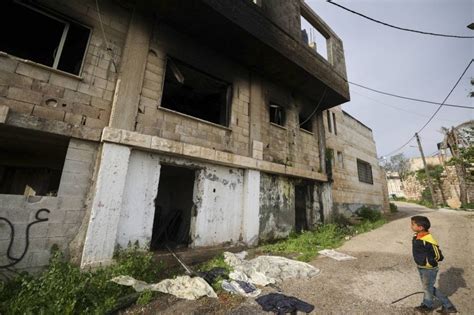 Trois Morts Dans Un Raid Israélien Nocturne En Cisjordanie Occupée L