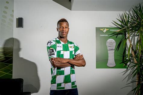 Ibrahima Camara Mais Guimarães