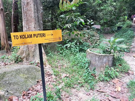 Jalanjalan Puteri Falls Johor