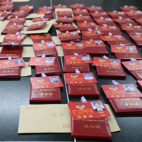 政协委员今日报到！白沙正式进入“两会”时间会议人民力量