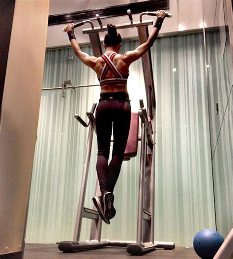 Fitspiration Sushmita Sen Shows Off Sexy Back Get Ahead