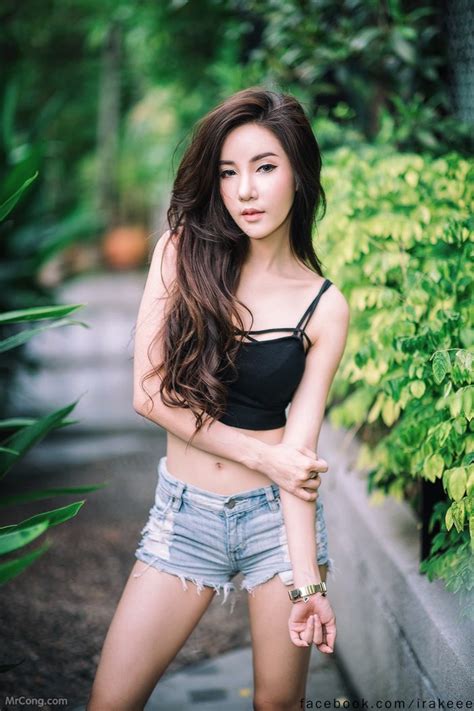 Hot Thai Beauty With Underwear Through Irak Eee Camera Lens Part 2