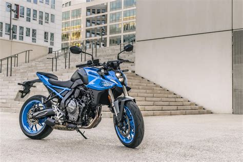 Motorrad Vergleich Yamaha R9 2025 Vs Suzuki GSX 8S 2023