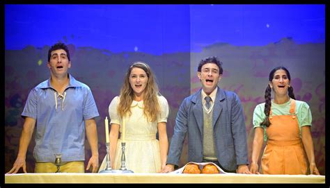 חנה׳לה ושמלת השבת תיאטרון גושן