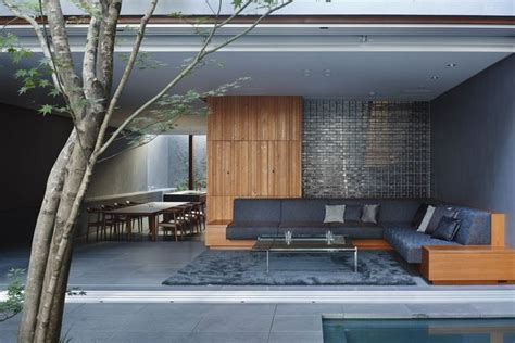 Bricks Decoded The Return Of Glass Blocks Yellowtrace Bloglovin