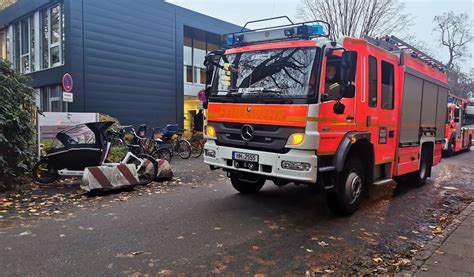 Innerhalb Weniger Tage Schon Wieder Feuer Alarm Im Uke Mopo