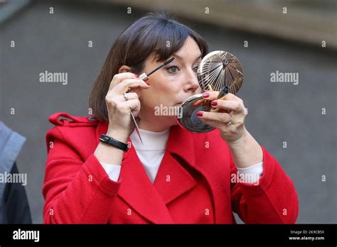 London Uk 25th Oct 2022 Beth Rigby Sky Political Editor Applies