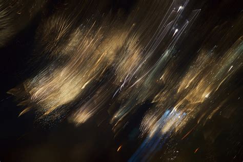 초록 빛 휴가 색 불꽃 산책로 불꽃입니다 추상적인 배경입니다 공간 복사 Pyrotechnic Effects에 대한 스톡 사진 및