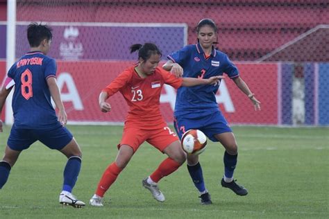 ชบาแก้ว ฟอร์มดุอัด สิงคโปร์ 4 0 ประเดิมสวยศึกซีเกมส์ Pptvhd36